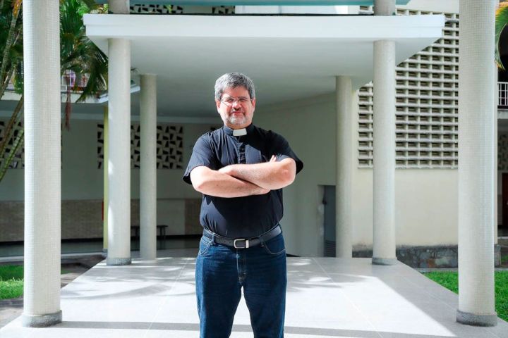 Un director de la UCAB será jurado en el Festival de Cannes - Revista SIC